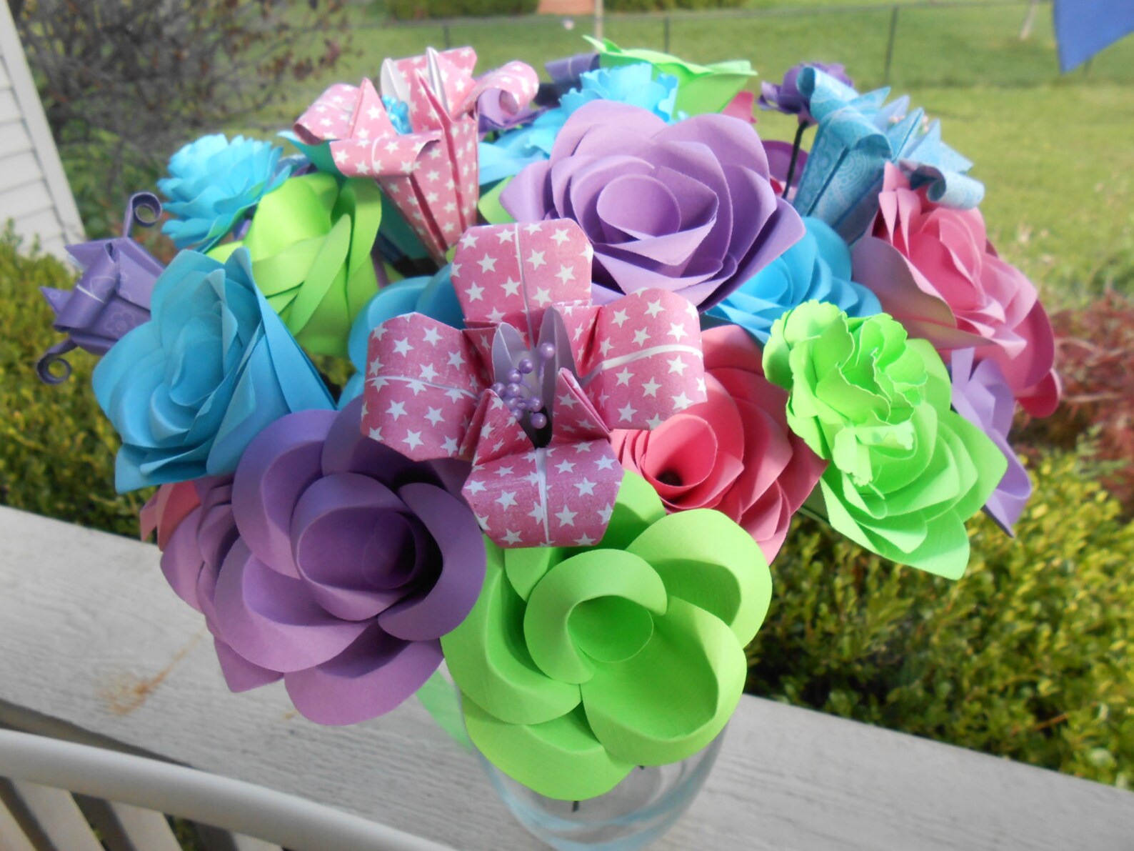 Large Paper Bouquet. CHOOSE YOUR COLORS! Roses, Lilies, Mums, Etc ...