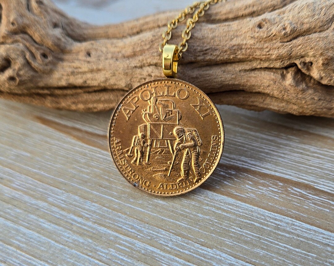 Vintage Apollo Coin Necklace. NASA Necklace. Collectable Americana ...