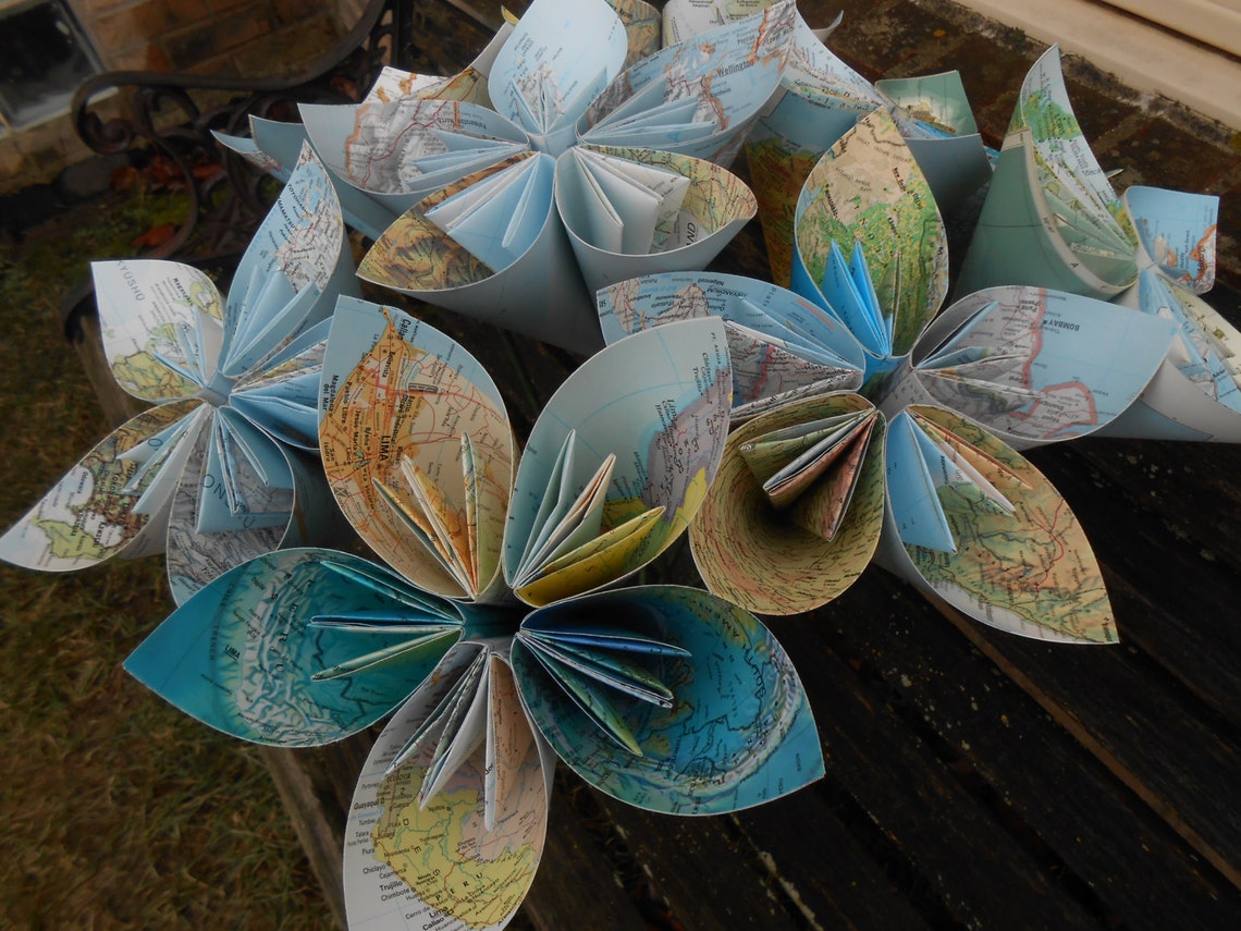 Huge Map Paper Flowers. Great for Weddings Centerpiece - Etsy