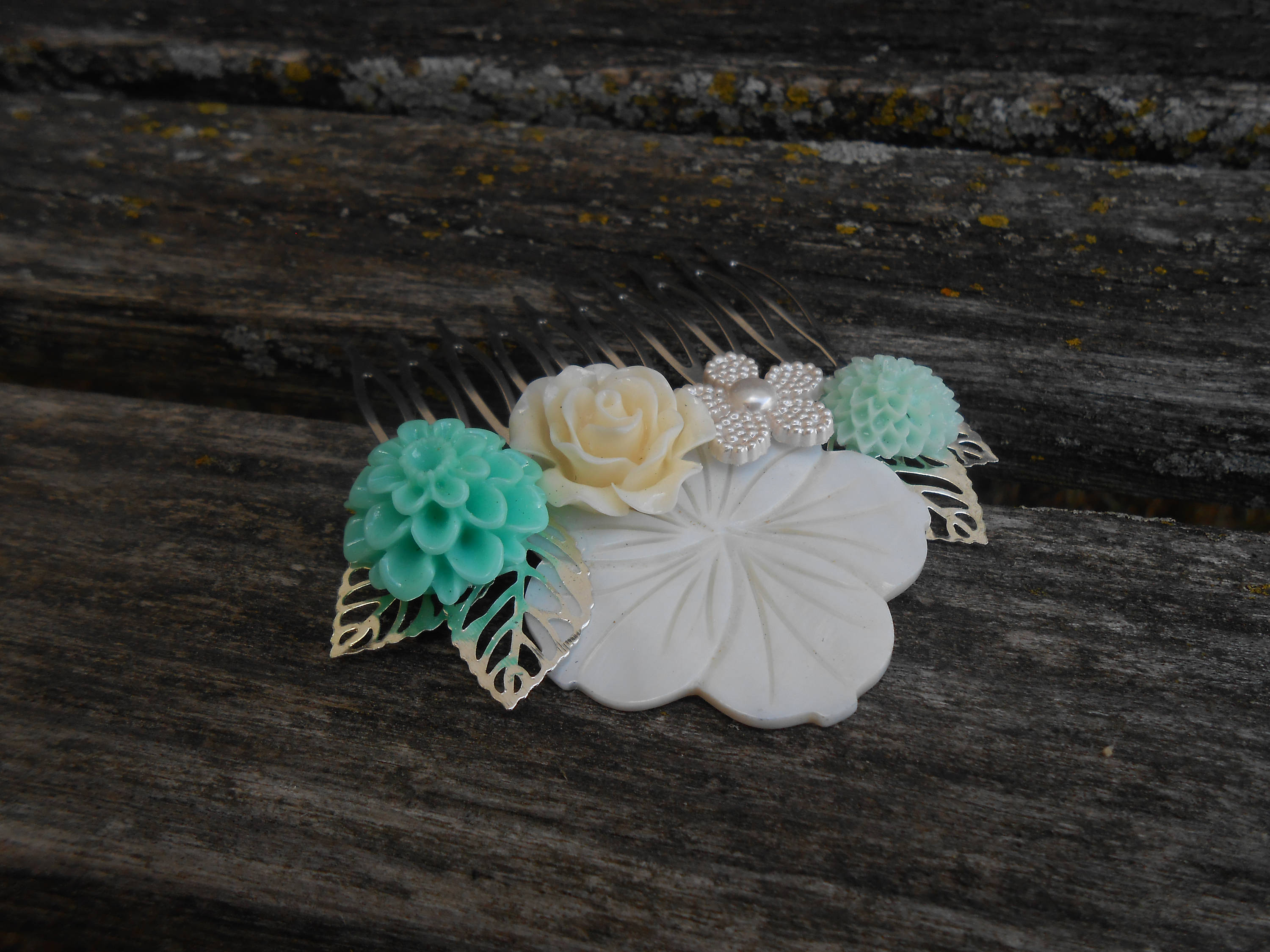 Mint & Ivory Hair Comb. Beach Shell. Bridal Bridesmaid Gift. | Etsy
