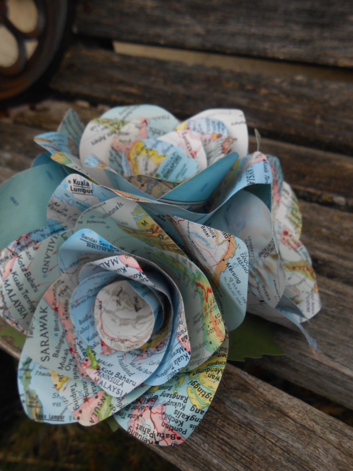 Map Paper Rose Cake Topper. 46 or 8 Inch. CHOOSE YOUR MAPS - Etsy