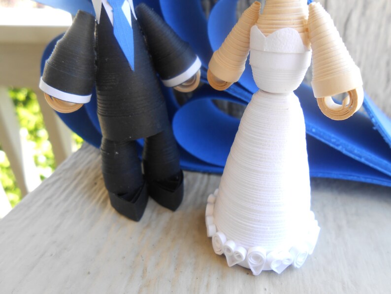 Bride & Groom Cake Topper. CUSTOMIZED. Quilled Paper Wedding - Etsy