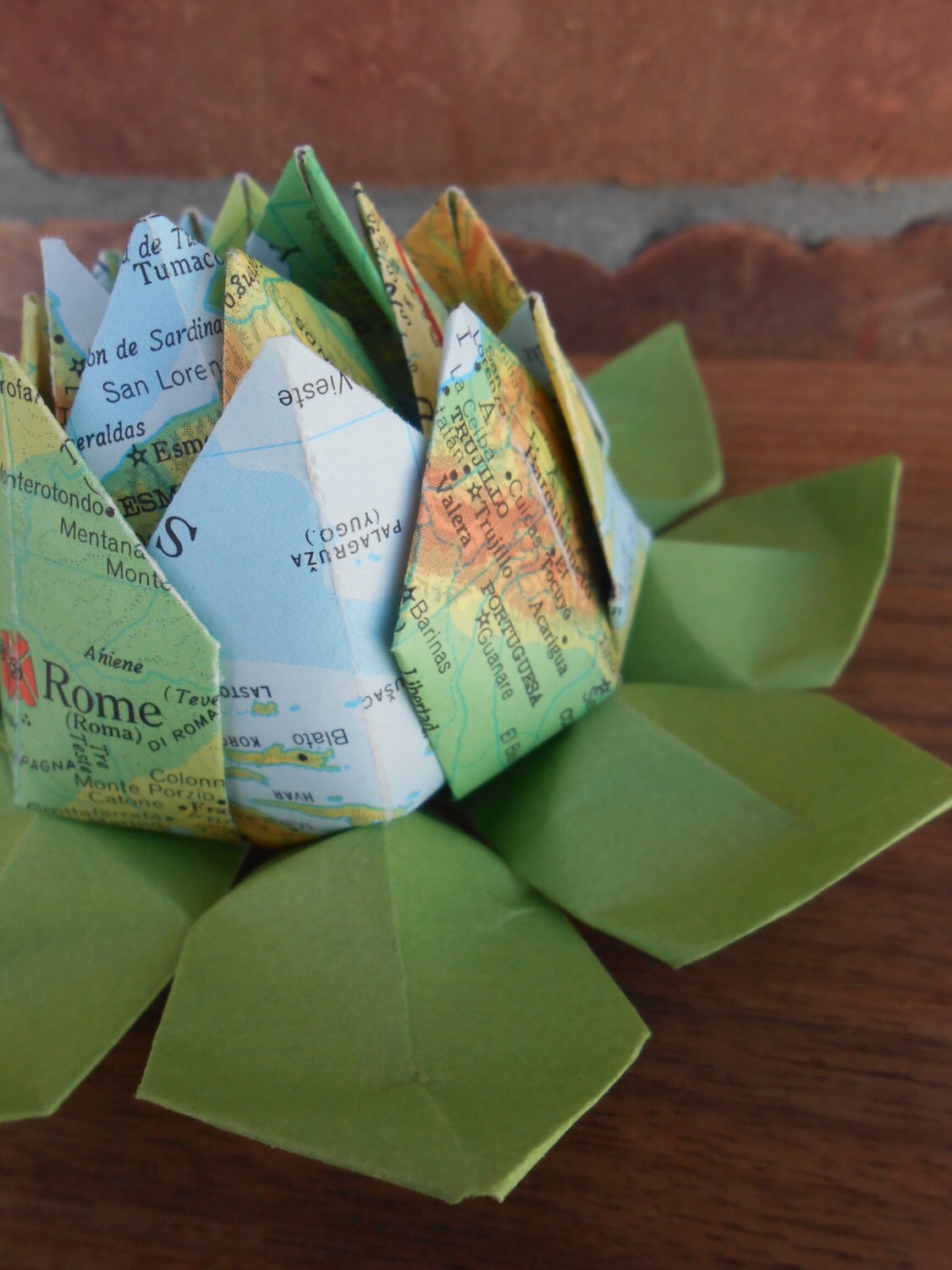 Vintage MAP Origami Lotus. Gift Wedding Decoration Favor - Etsy