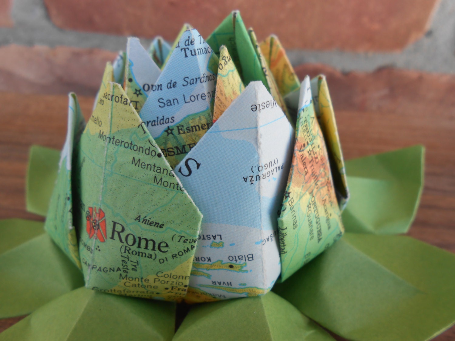 Vintage MAP Origami Lotus. Gift Wedding Decoration Favor - Etsy
