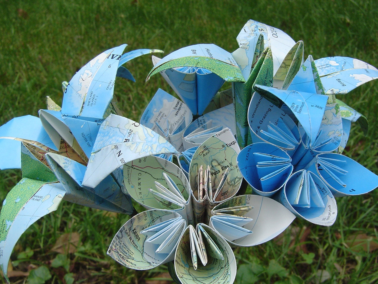Vintage Map Paper Flower Bouquet. Origami Kusudama Lily. | Etsy