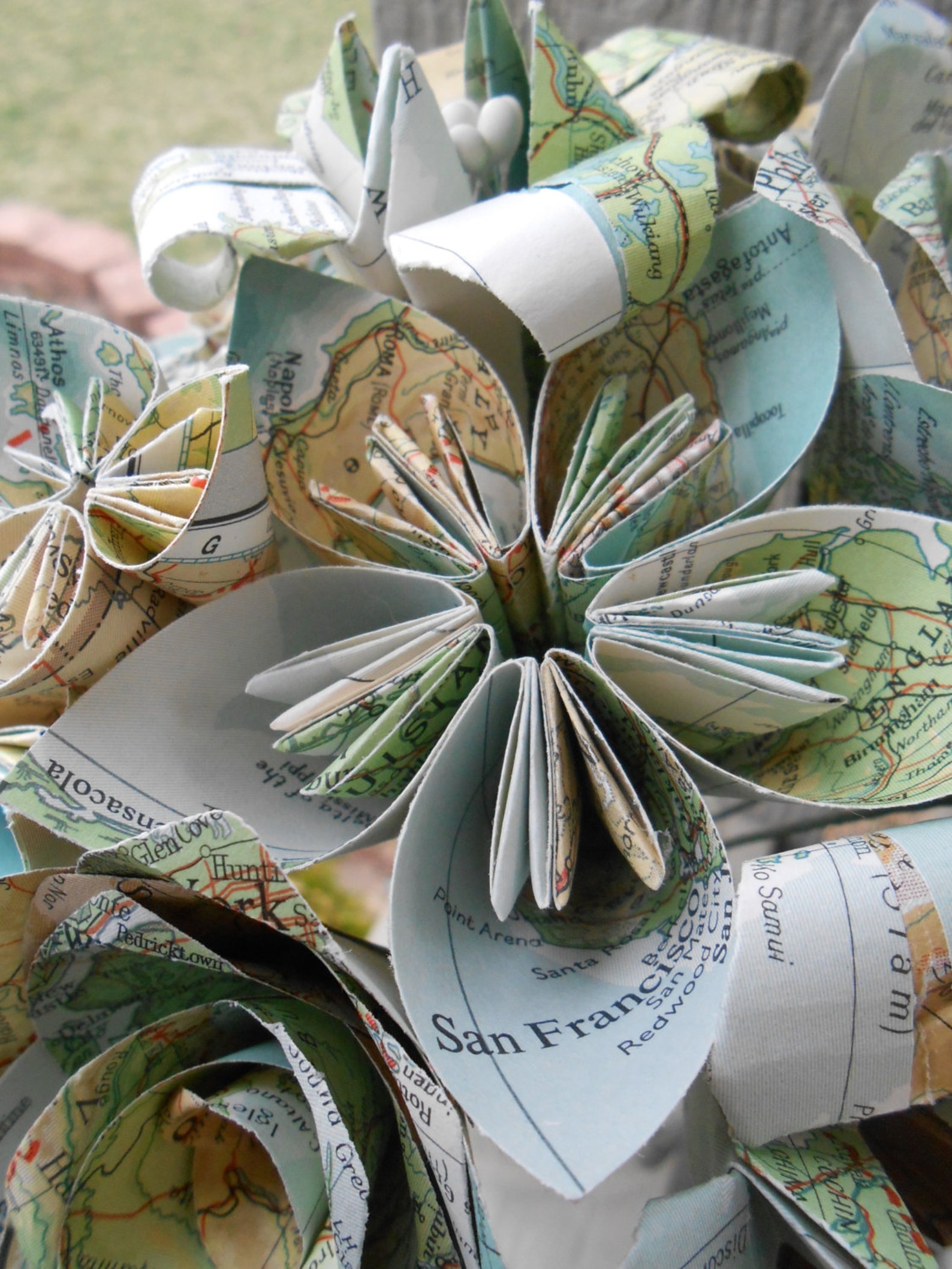 Vintage Map Paper Flower Bouquet. World Maps. Origami - Etsy
