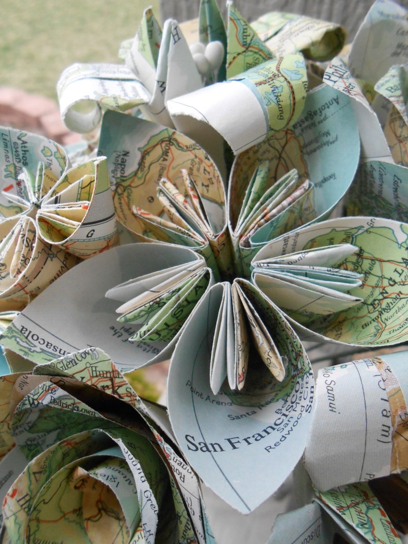 Vintage Map Paper Flower Bouquet. World Maps. Origami - Etsy