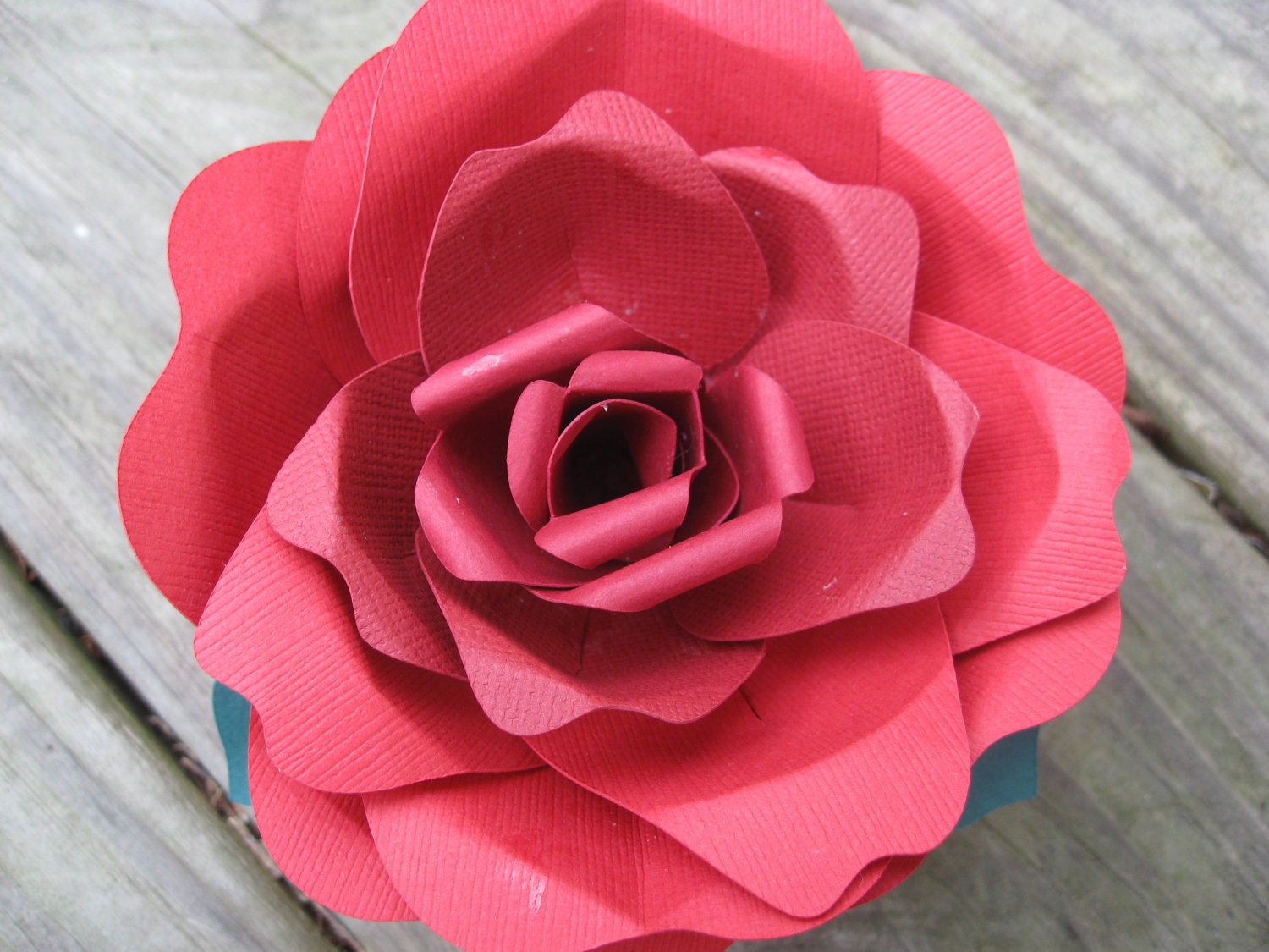 Paper Rose. Wedding Favor Decoration. CHOOSE YOUR COLORS. | Etsy