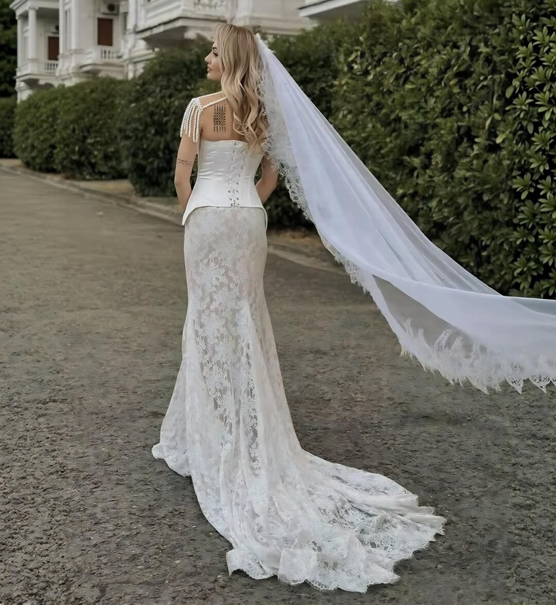Ethereal Lace Cathedral Veil – “sunset Whisper” Edition - Various ...