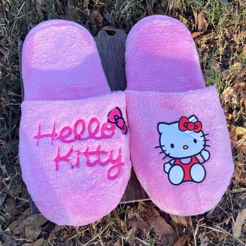 Hello Kitty's Slippers - Etsy