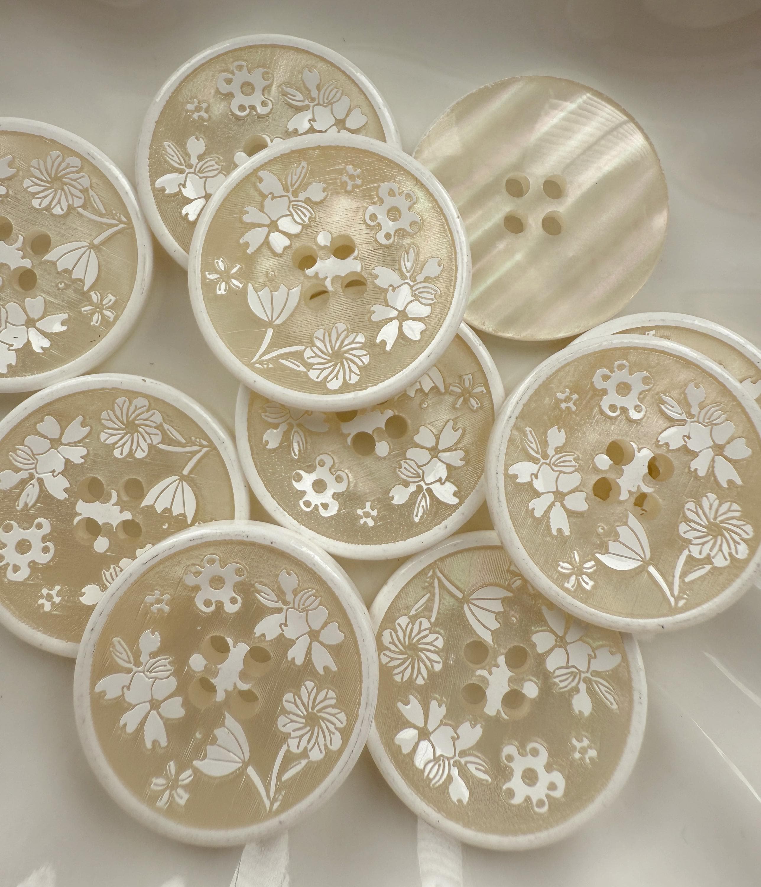 10PC White Flower & Leave Resin Buttons Sewing Crafts Flat Back Buttons ...
