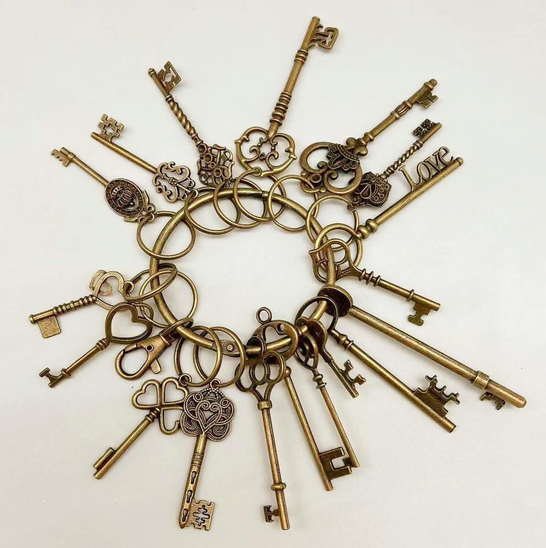 Set of 18 Large Skeleton Keys on A Big Ring Antique Brass Tone ...