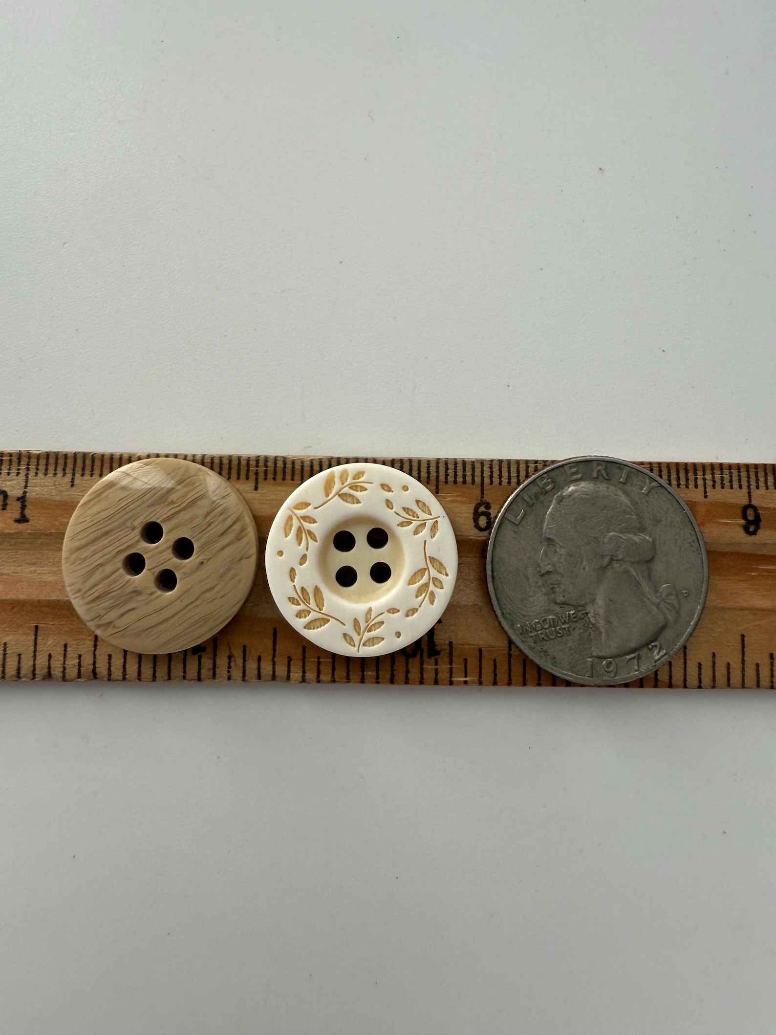 10PC Beige Vine and Leave Resin Sewing Button Flat Back 4 Holes 15mm ...