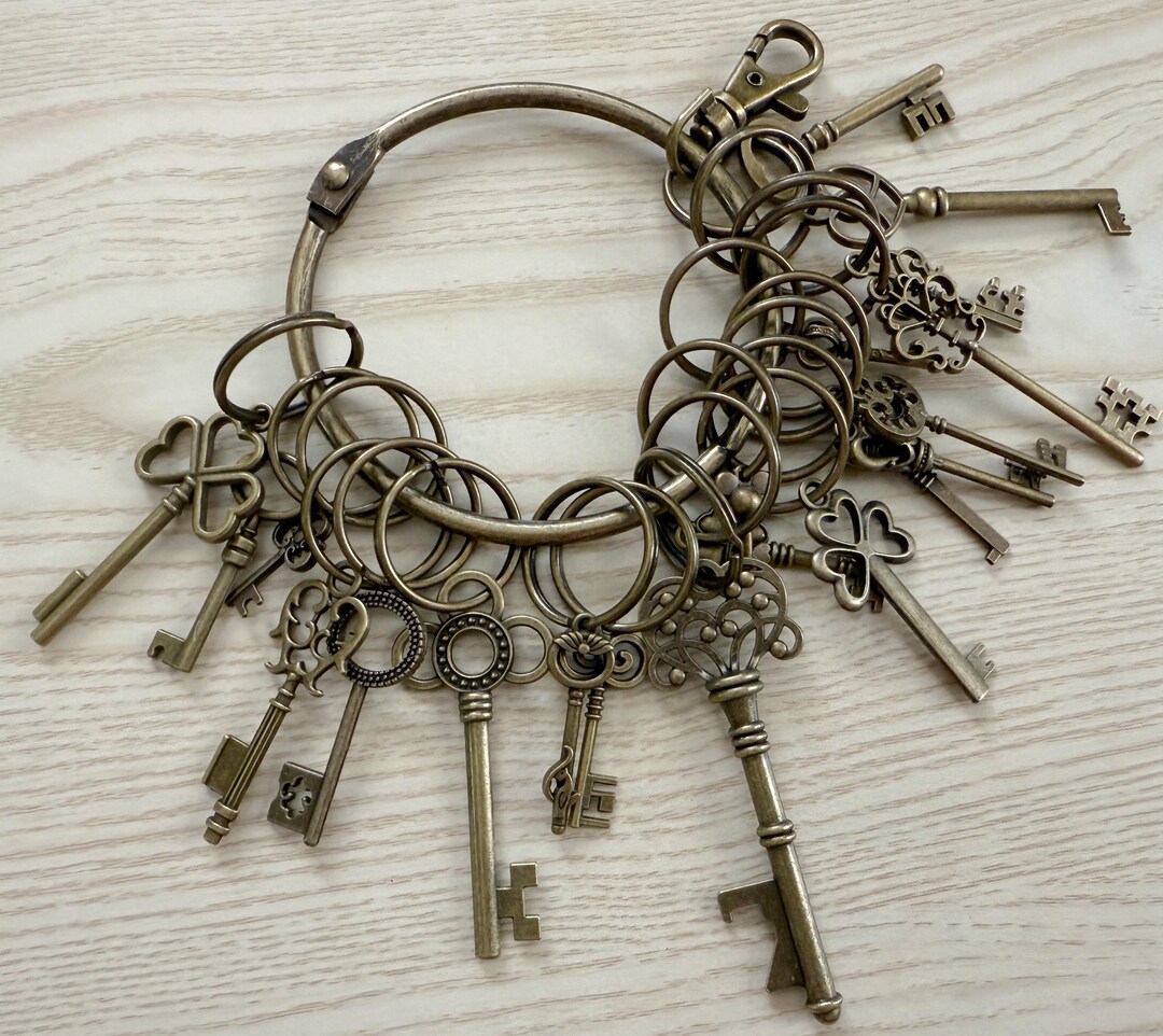 Set of 20 Large Skeleton Keys on A Big Ring Antique Brass Tone ...