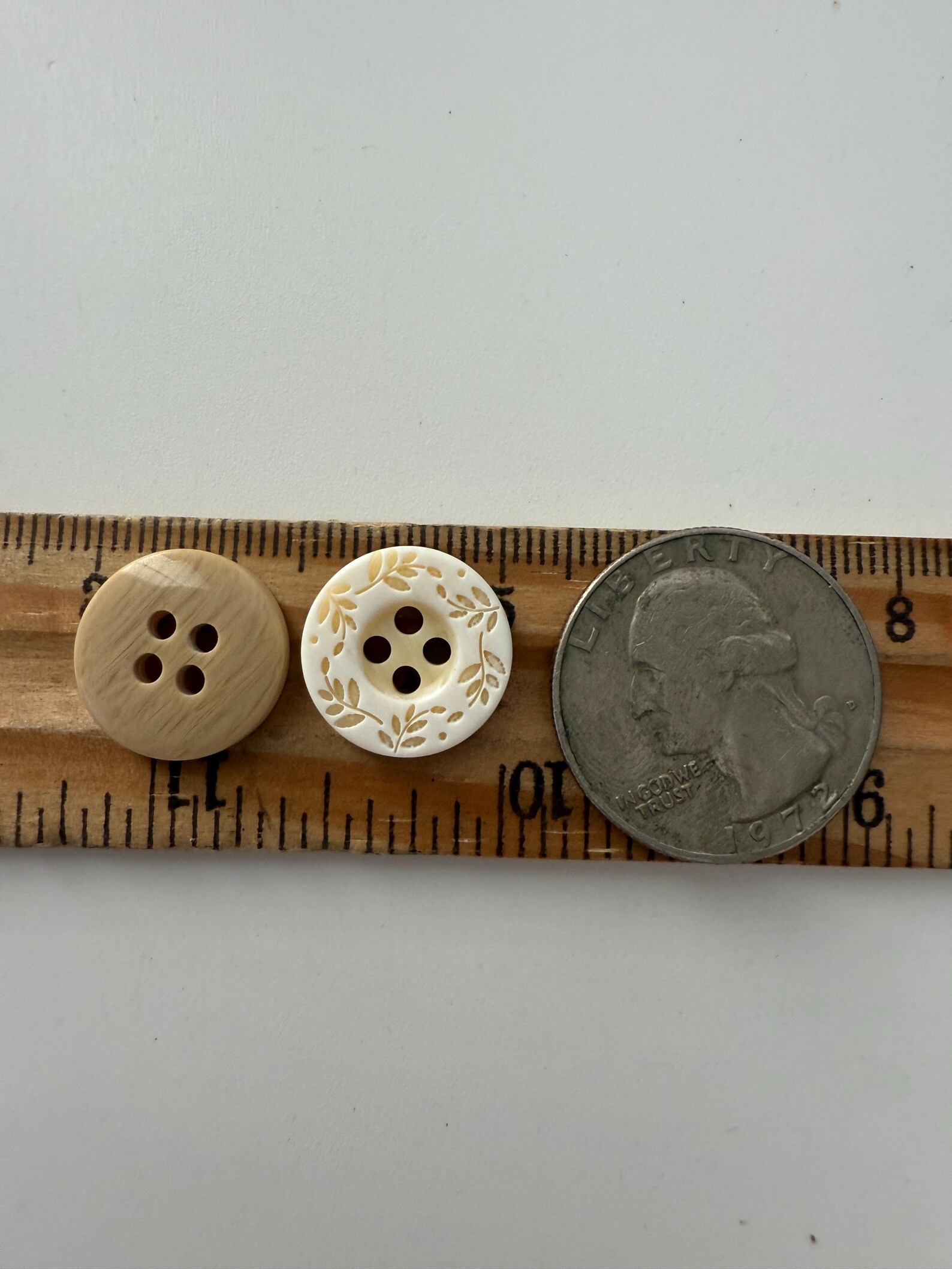 10PC Beige Vine and Leave Resin Sewing Button Flat Back 4 Holes 15mm ...