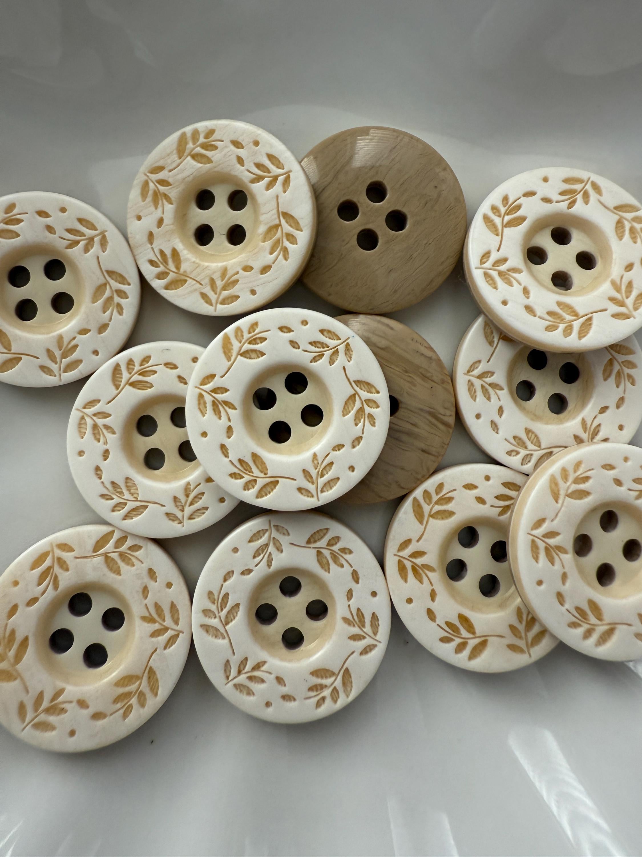10PC Beige Vine and Leave Resin Sewing Button Flat Back 4 Holes 15mm ...
