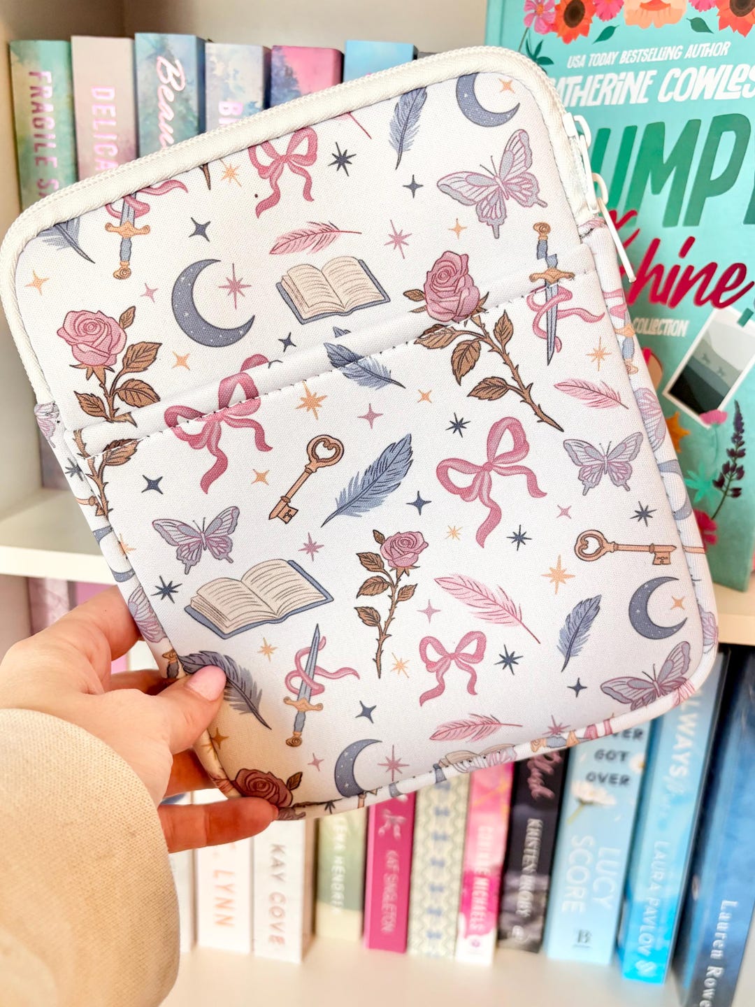 Boho Kindle Sleeve | Romantasy Reader Zipper Pouch - Etsy