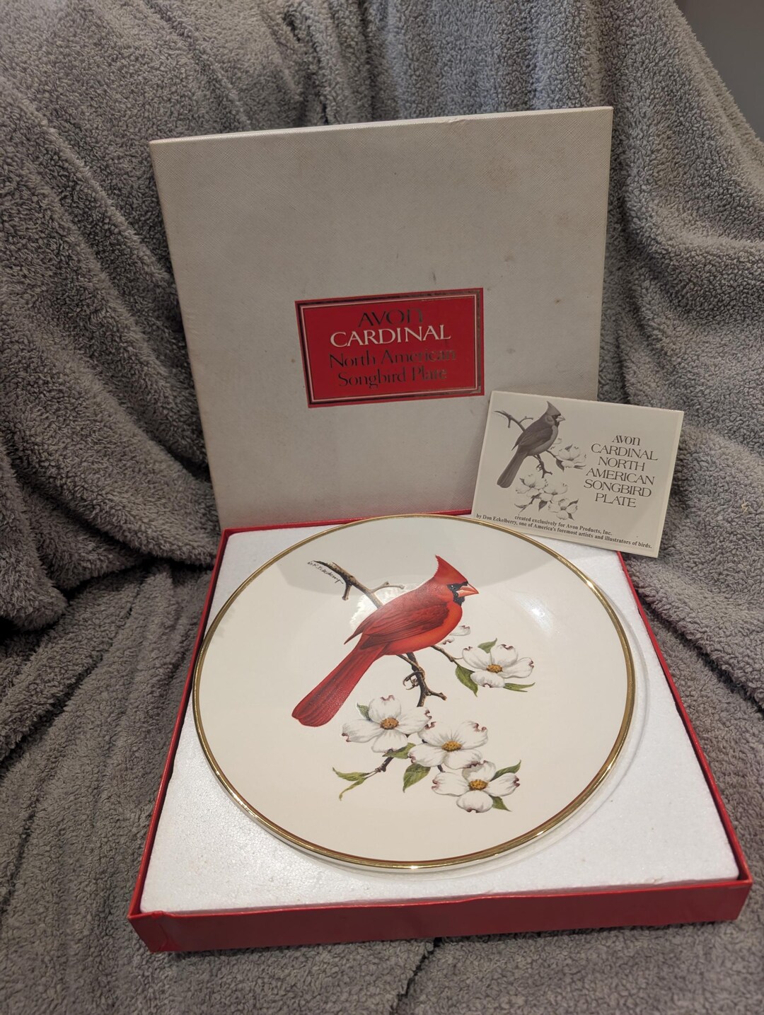 Vintage Avon Cardinal North American Songbird Plate Trimmed in 14K Gold ...