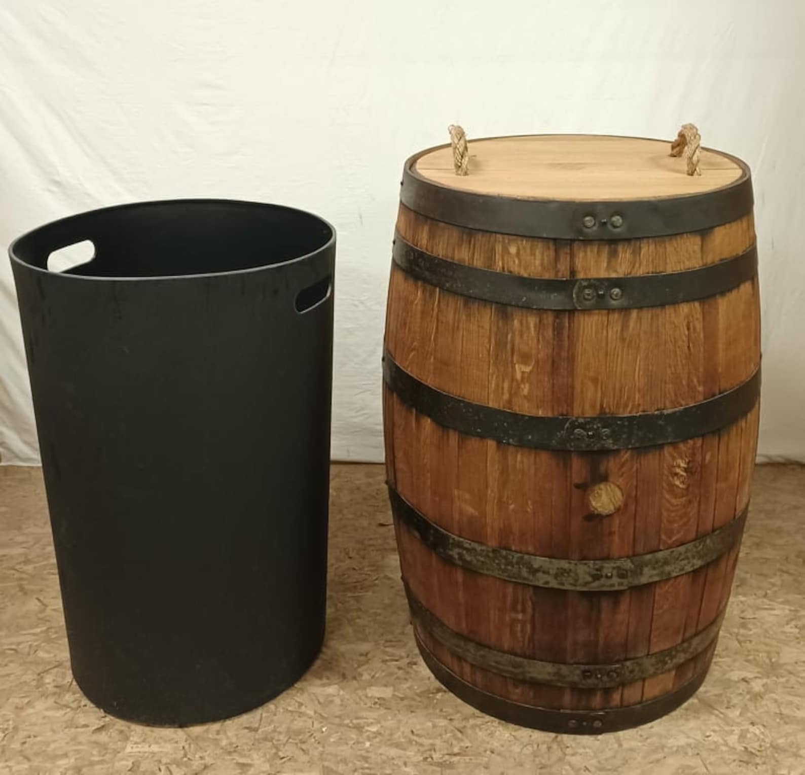 Whiskey Barrel Trash Can With Liner and Lid With Double Rope Handle ...
