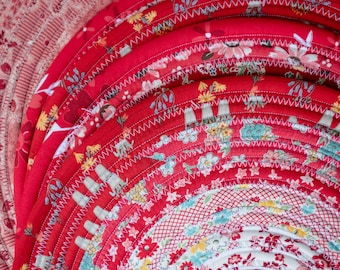 Bee Garden Fabric Placemat: Jelly Roll Rug Style Casserole Mat - Etsy