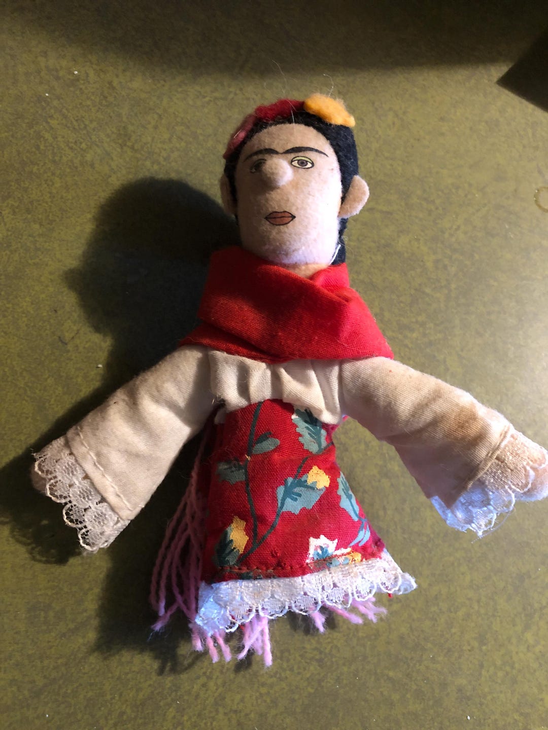 Frida Kahlo Finger Puppet - Etsy