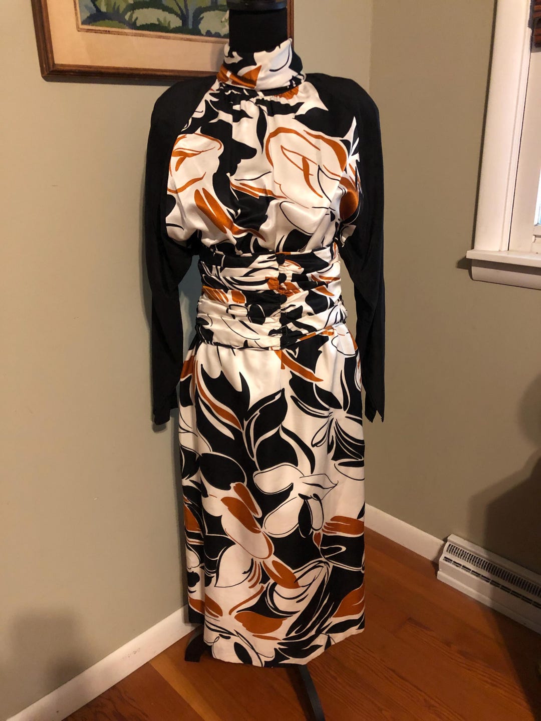 1980s Large Scale Floral Print Dress With Contrasting Black Dolmans ...