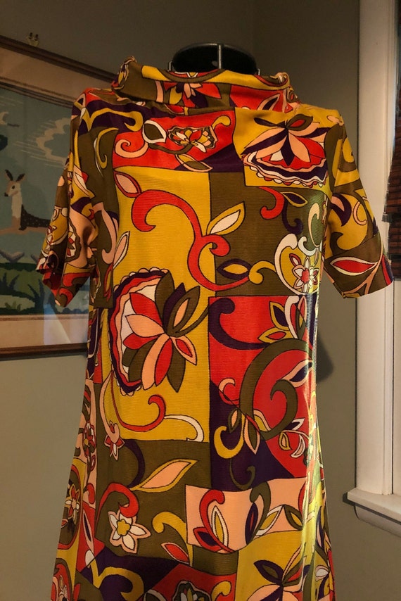 1965 brightly colored bold print dress - Gem