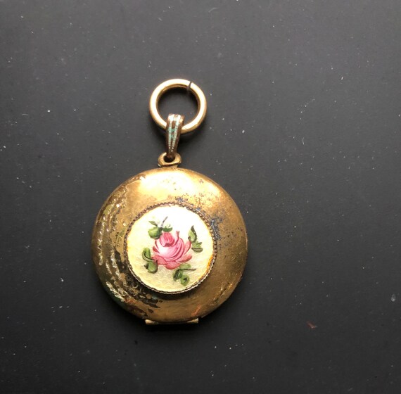 Small locket with cloisonné rose - Gem