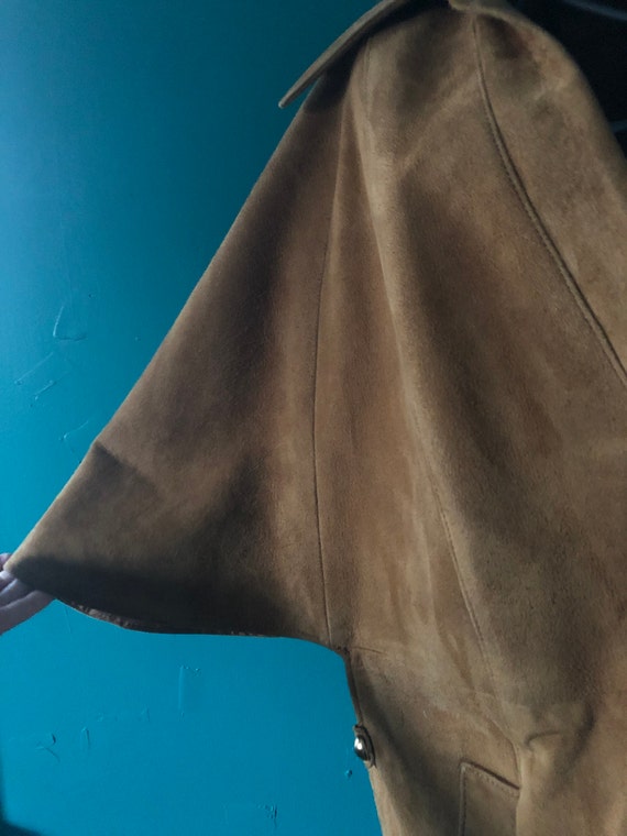 Late 1960s/early 1970s butter soft suede cape - Gem