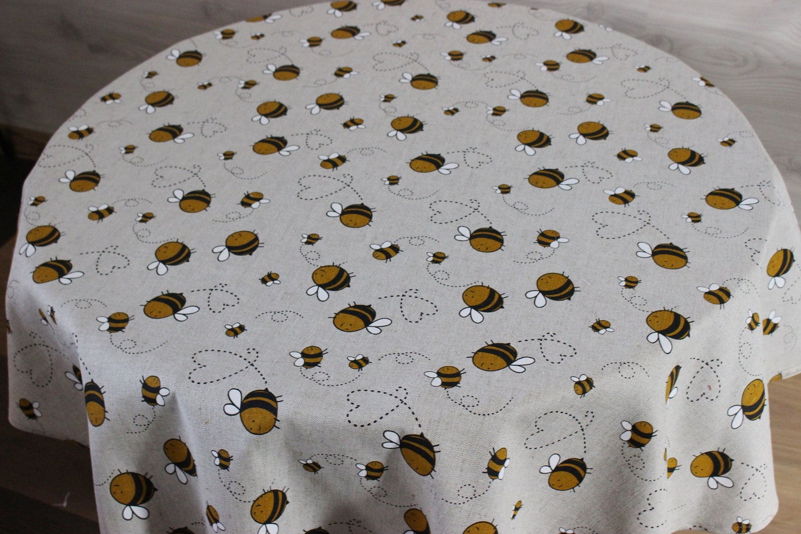 Round Linen Tablecloth With Bees Print Oval Cottage Table | Etsy