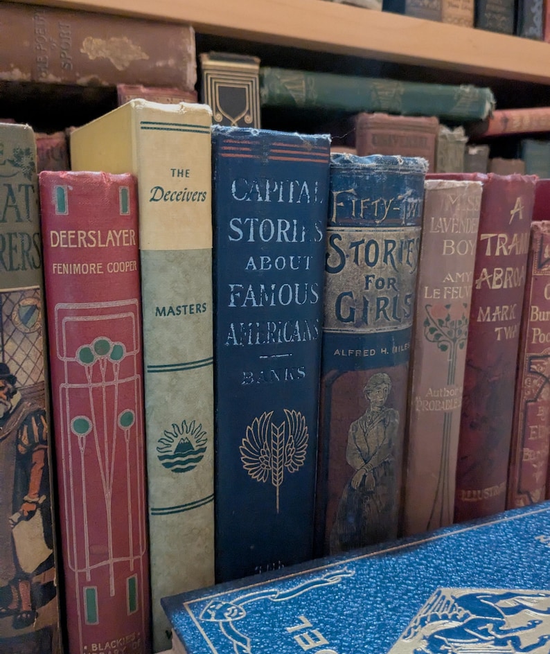 Vintage Books Set of 8 – Mixed Decorative Library Decor - Etsy
