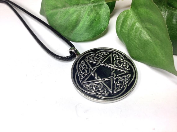 Large Detailed Silver and Black Pagan Wiccan Celtic K… - Gem