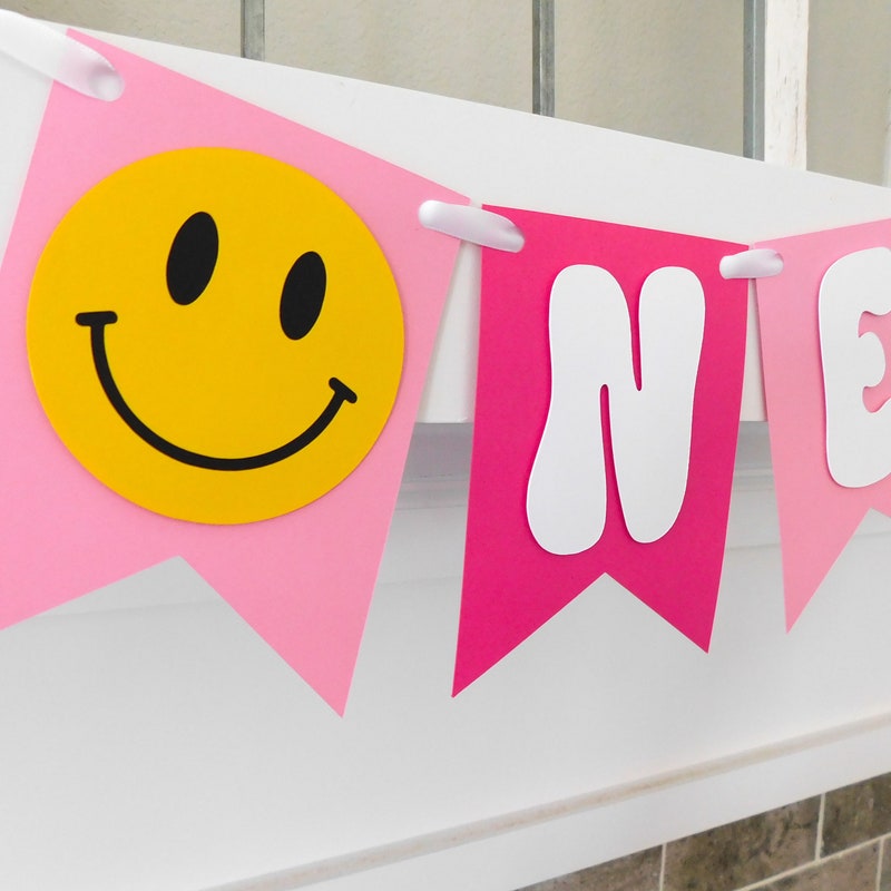 Smile Face Birthday Garland - Etsy