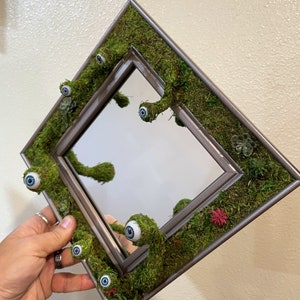 Eye Lichen Mirror labyrinth Themed Wall Art - Etsy