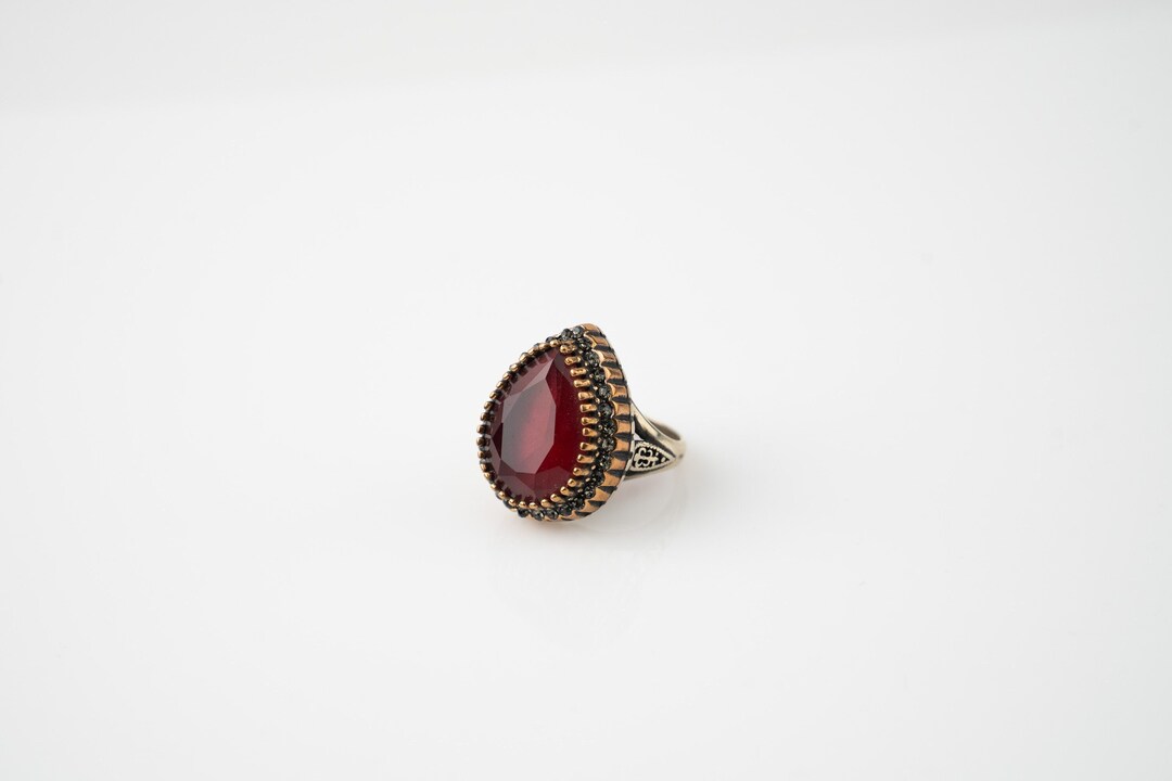 STRIKING Hurrem Sultan Ruby Crystal Ring - Vintage Inspired - Osmanli ...