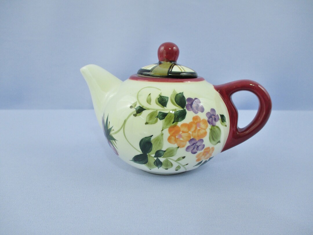 Vintage Oneida Miniature Teapot Flower Pattern - Etsy