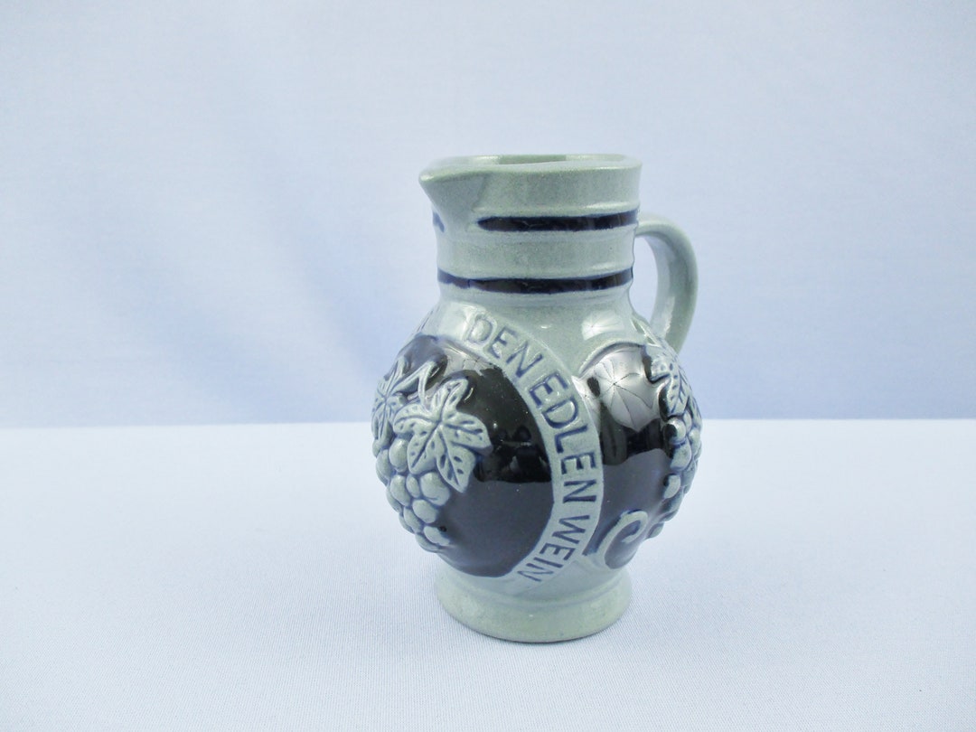 Vintage Trink Aus Stein Den Edlen Wein 2L Syrup Pitcher - Etsy Vintage Trink Aus Stein Den Edlen Wein 2L Syrup Pitcher - Etsy