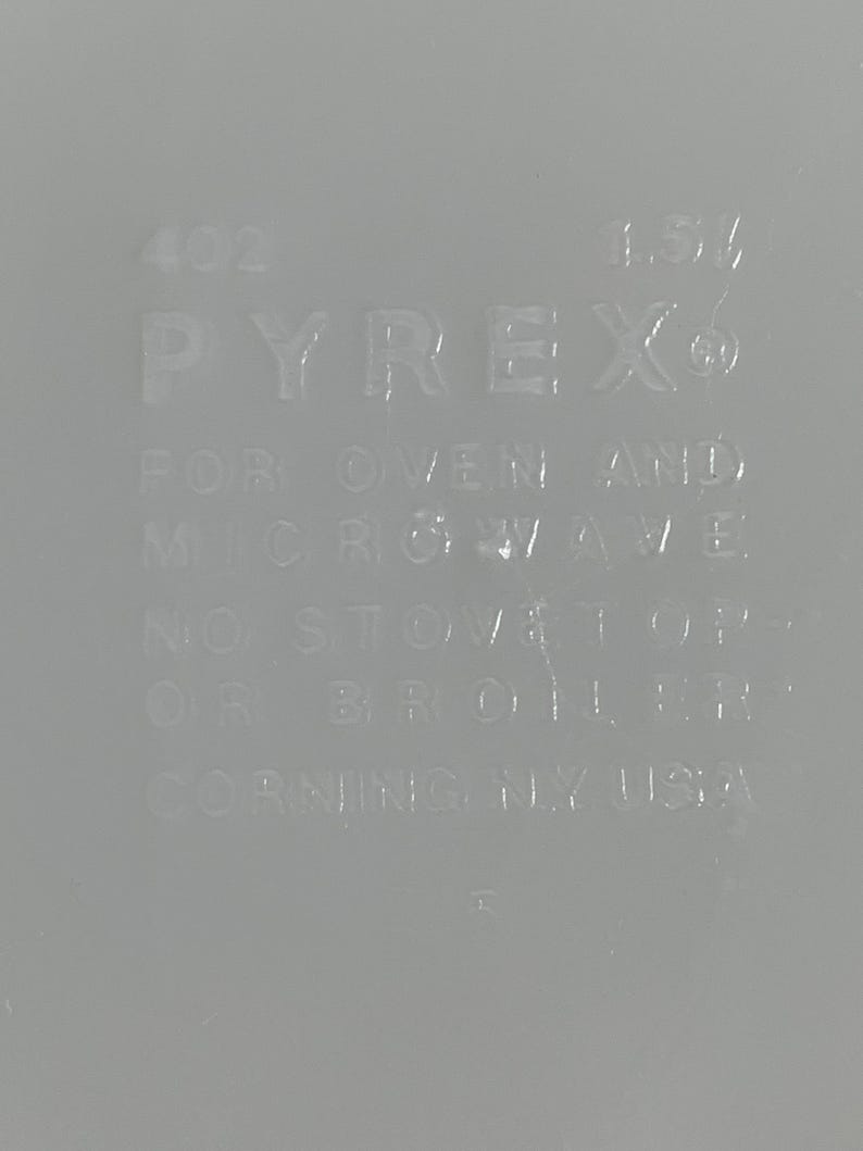 Vintage PYREX Homestead Mixing Bowl 402 | 1.5 Quart Tan Speckled Blue ...