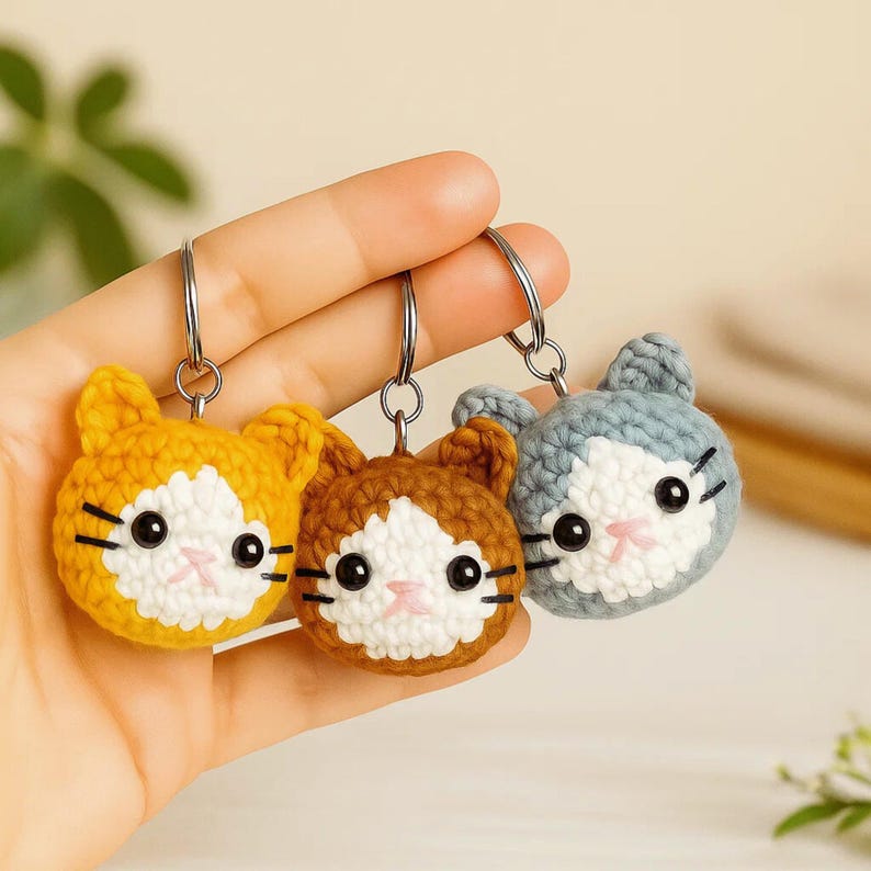 Crochet Cat Keychain Pattern | Mini Amigurumi Bag Charm & Car Hanger ...