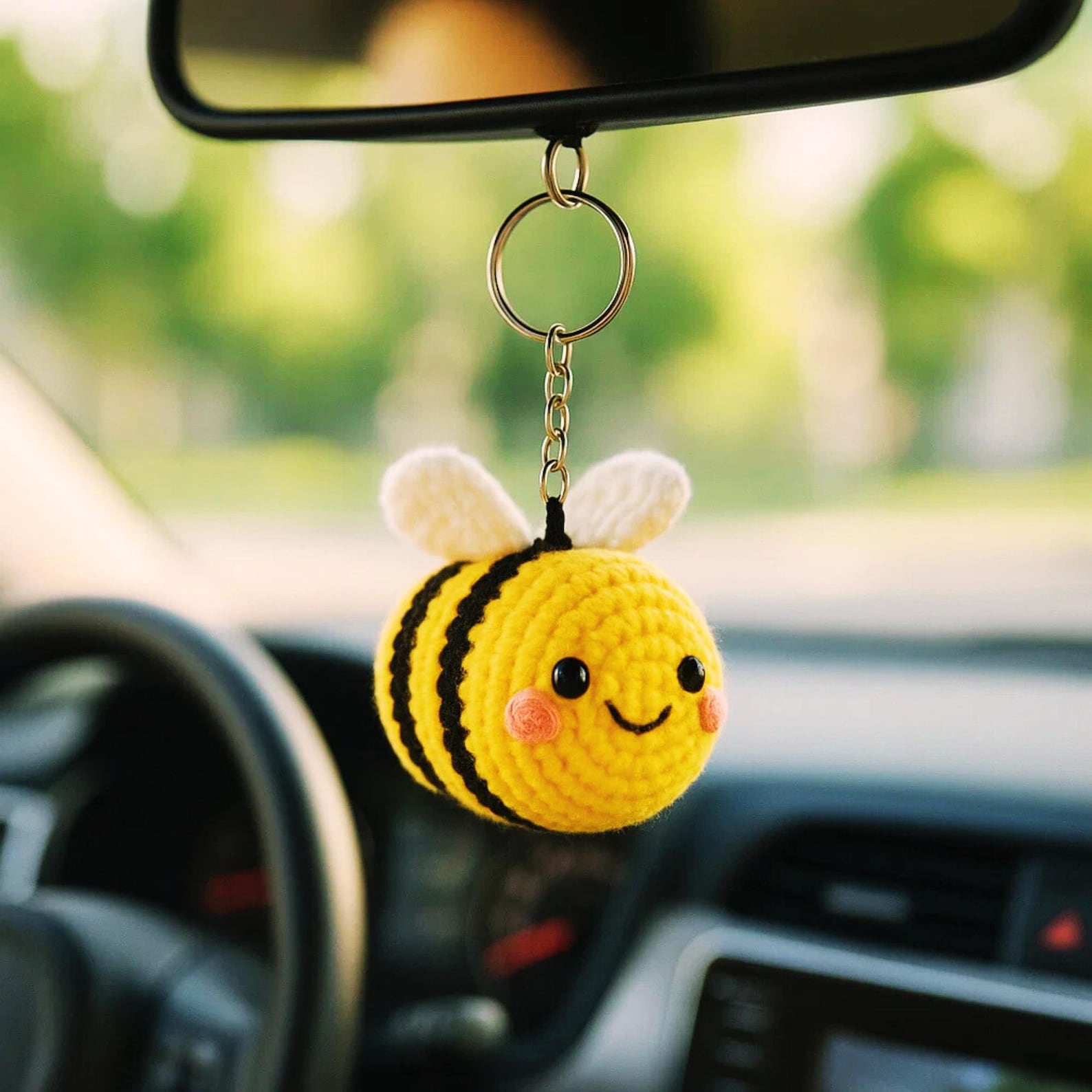 Crochet Bumblebee Keychain Pattern | Mini Amigurumi Bag Charm & Car ...