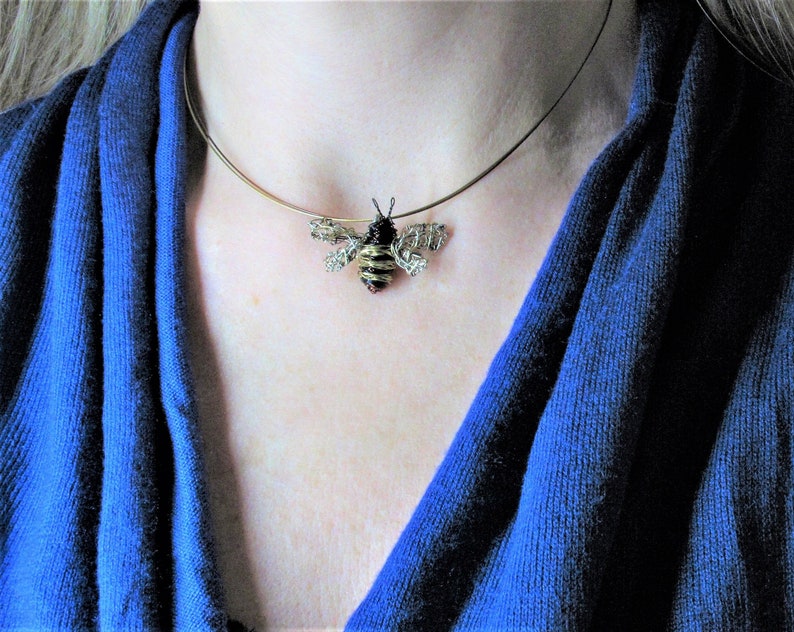 Bee Necklace Bee Pendant Wire Sculpture Insect Art Jewelry - Etsy