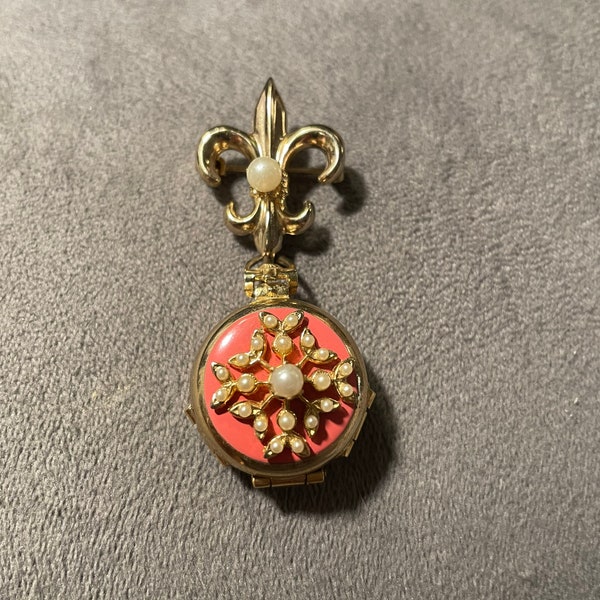 Vintage Coro Locket - Etsy