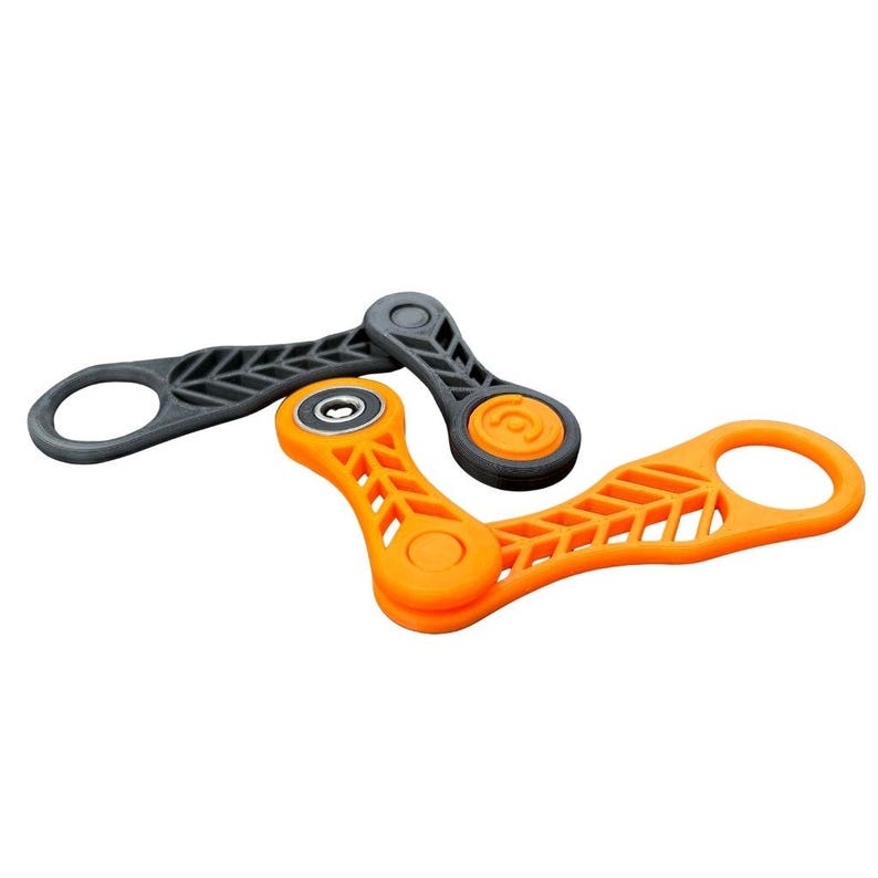 Finger Slinger Print in Place Spinning Fidge, Black Finger Catapult ...