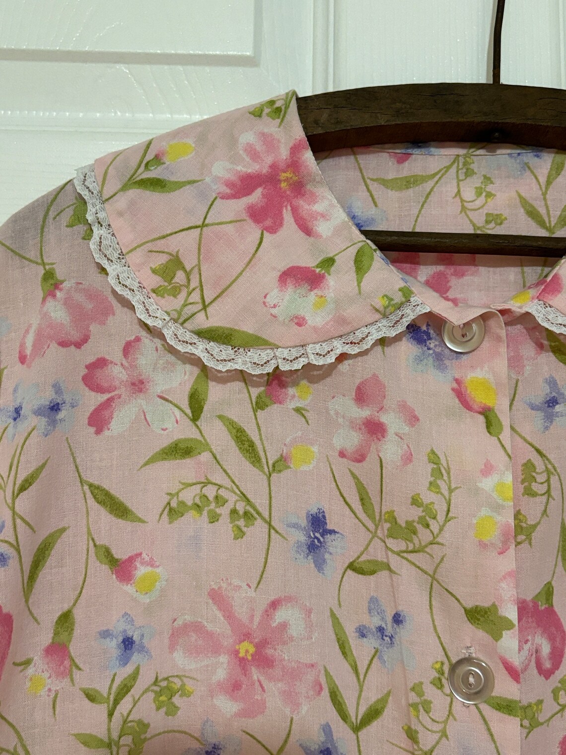 Vintage Housecoat, Granny Gown, Floral Grandma Frock. Buttons up the ...
