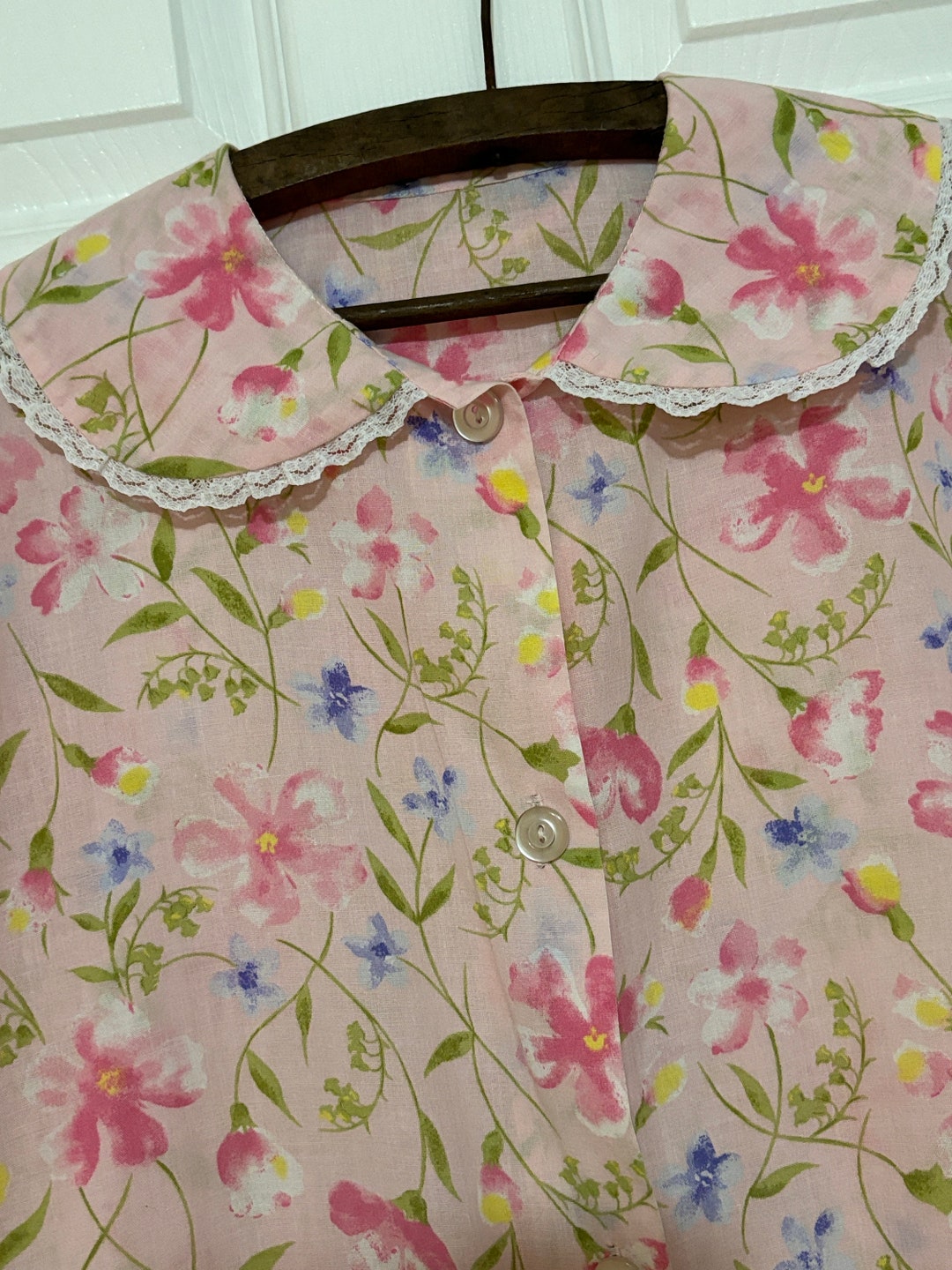 Vintage Housecoat, Granny Gown, Floral Grandma Frock. Buttons up the ...