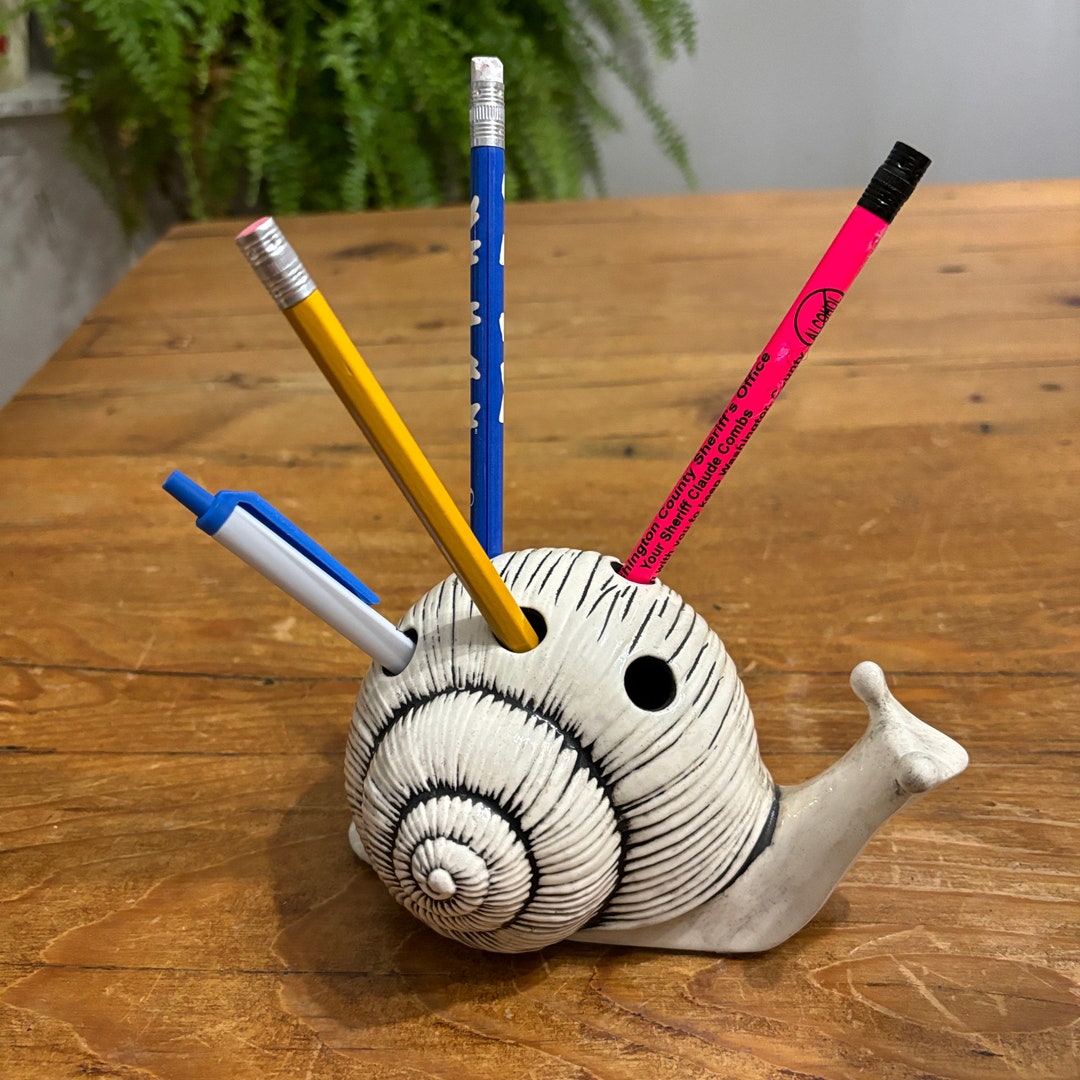 Snail Pencil Holder, Vintage Pencil Holder for Pens, Pencils, Desk ...
