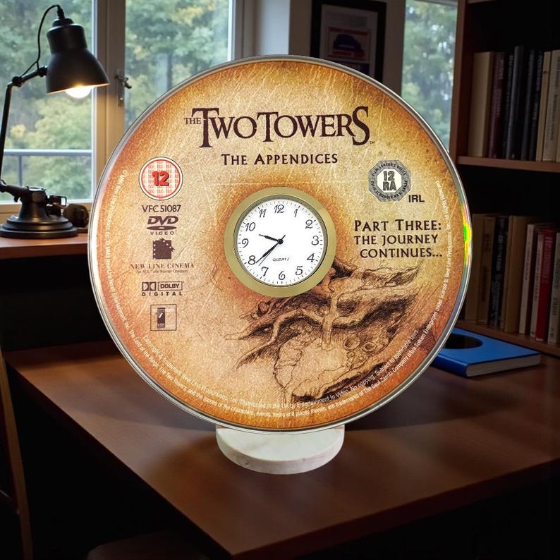 The Lord of the Rings the Two Towers (PT3) DVD Clock - Novelty Desktop ...