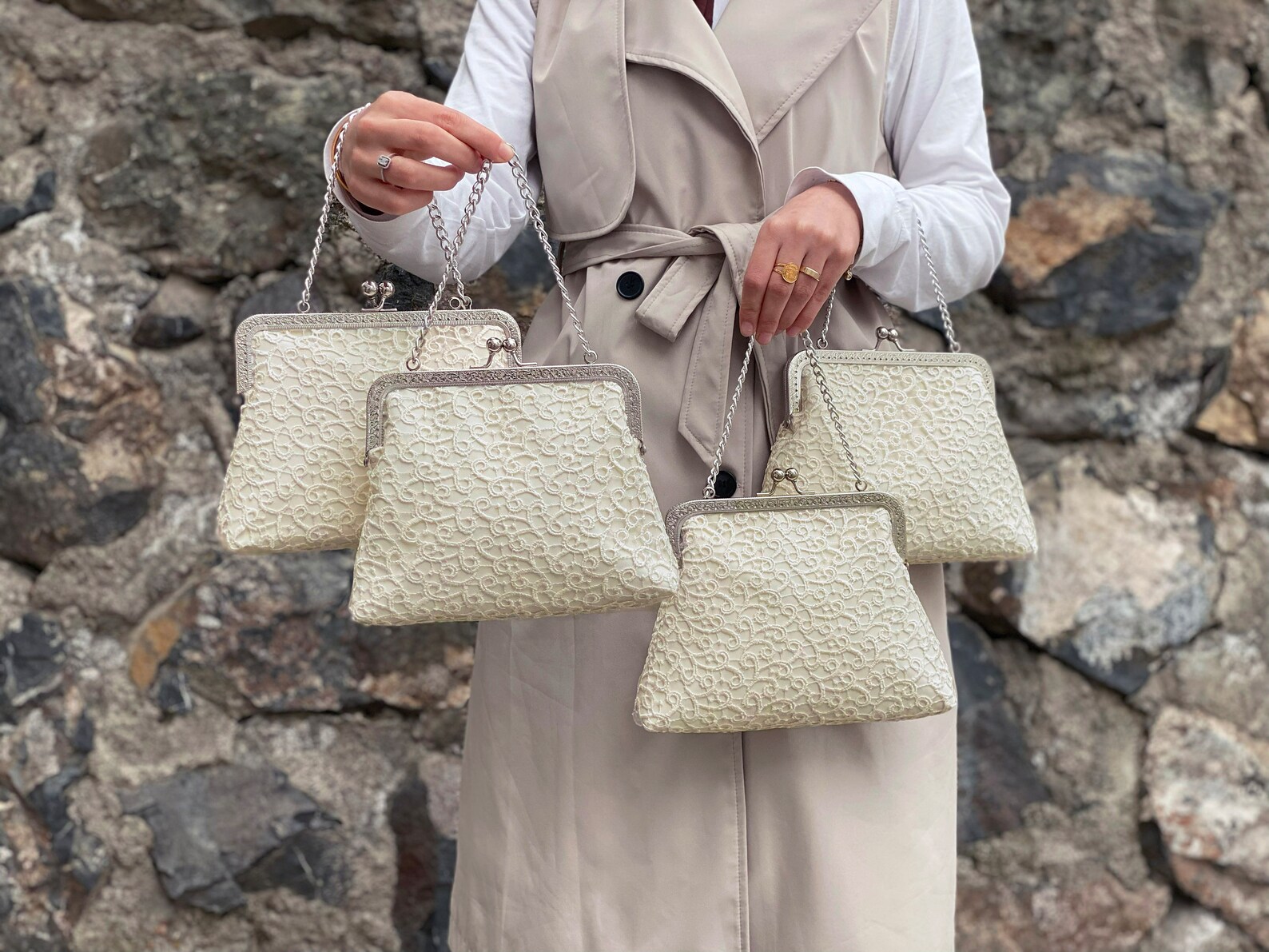 Bridal Purse Bag Clutch, Wedding Clutches & Evening Bag With Kiss Frame ...