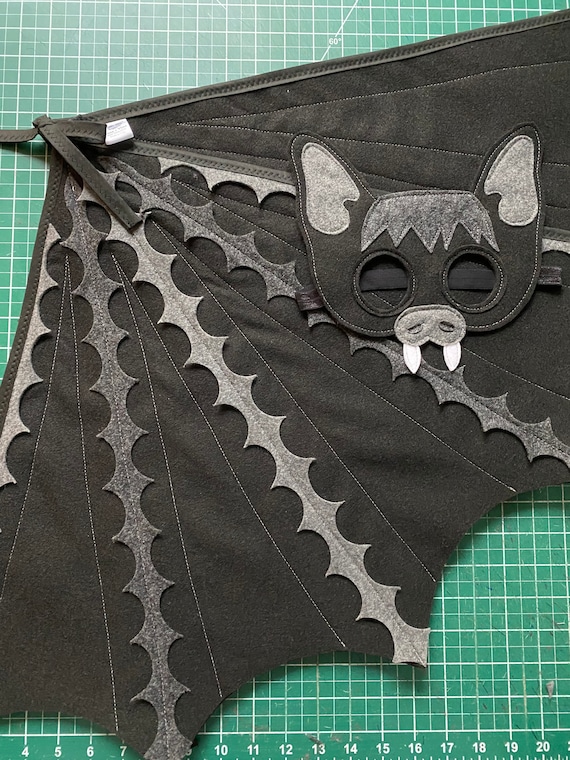 Black Bat Costume Set / Bat Mask and Fun Flappable Wings / Fly | Etsy
