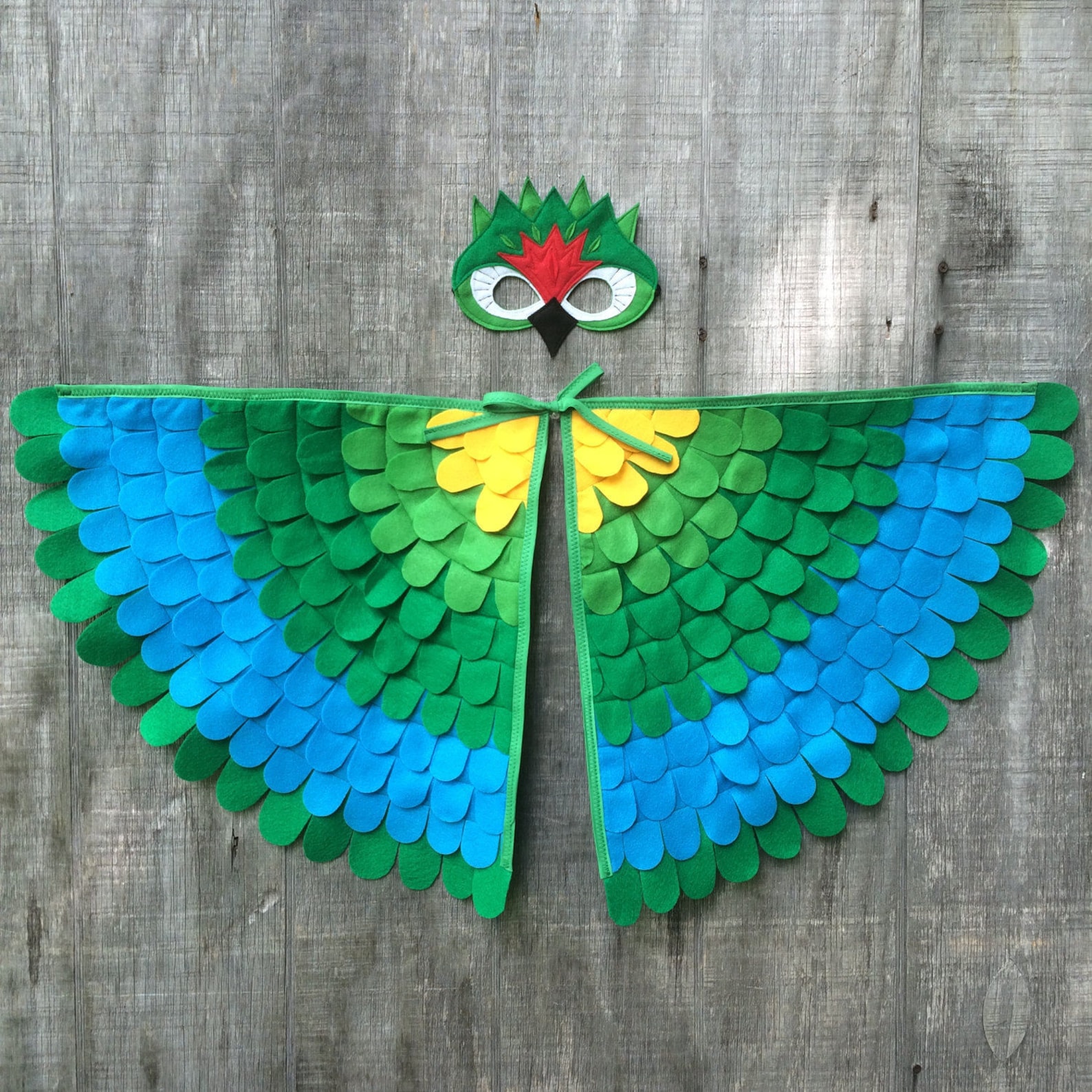 Disfraz de Loro Verde: Alas y Máscara // Tanta magia y | Etsy